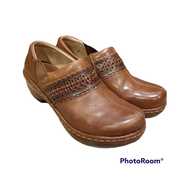 Ariat | Shoes | Ariat Size 75b Two Toned Brown Leather Casual Slipon ...